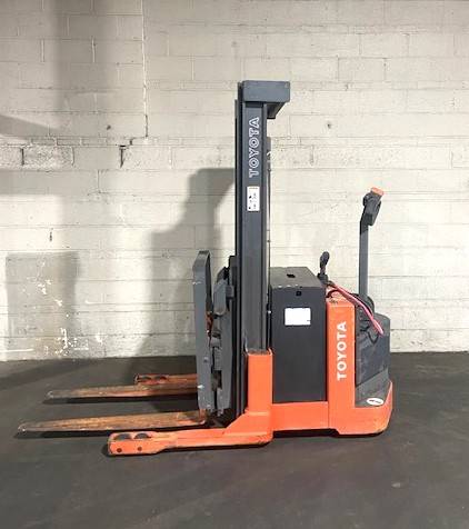 4 Used Toyota 6BWR15 Equipment for Sale