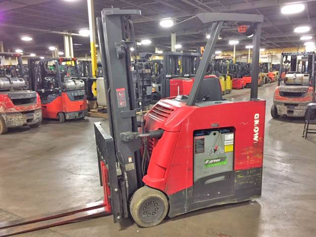 2015 Electric Raymond 425-C40TT Electric Stand Up End Control (Docker)