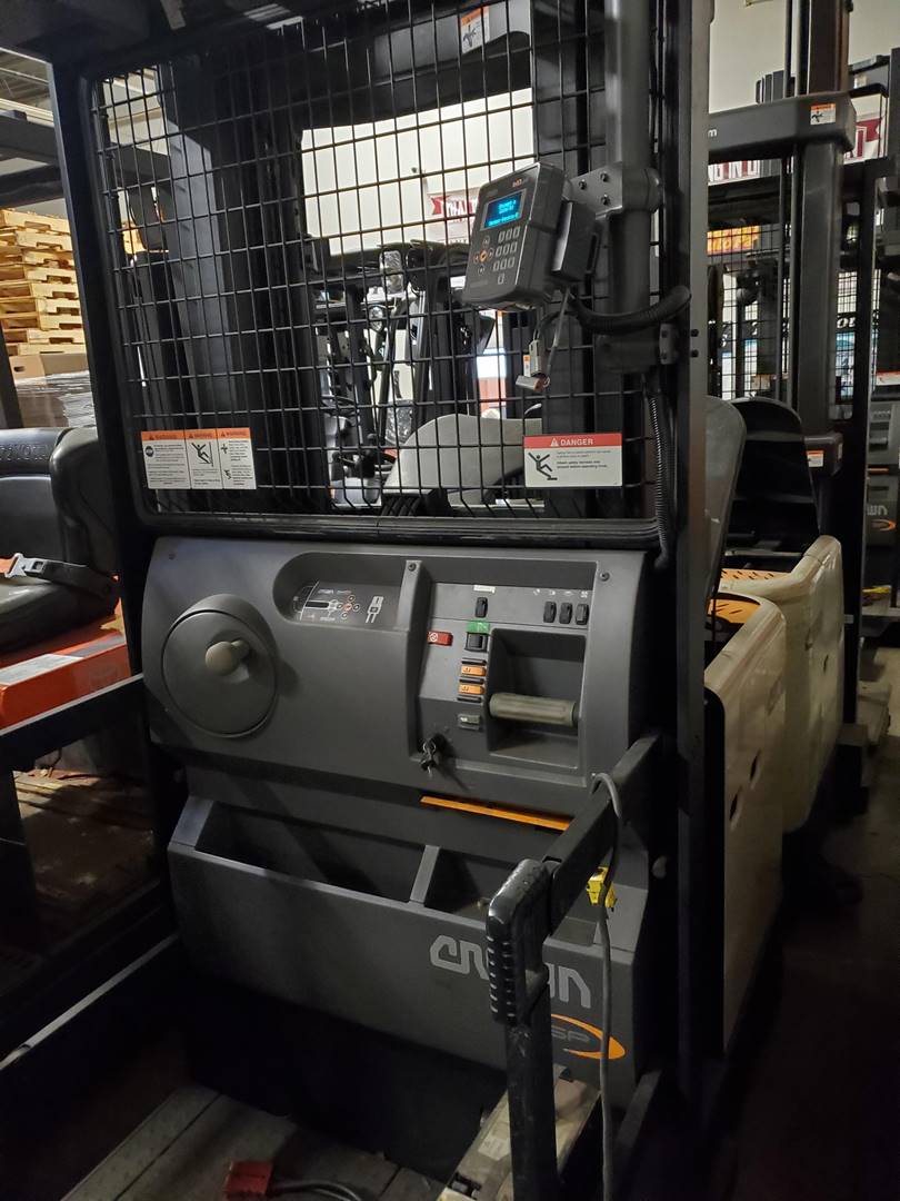 2010 Electric Crown SP3520-30 Electric Order Picker