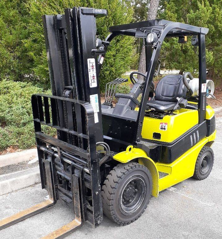 2013 LP Gas Clark C25 Pneumatic Tire 4 Wheel Sit Down