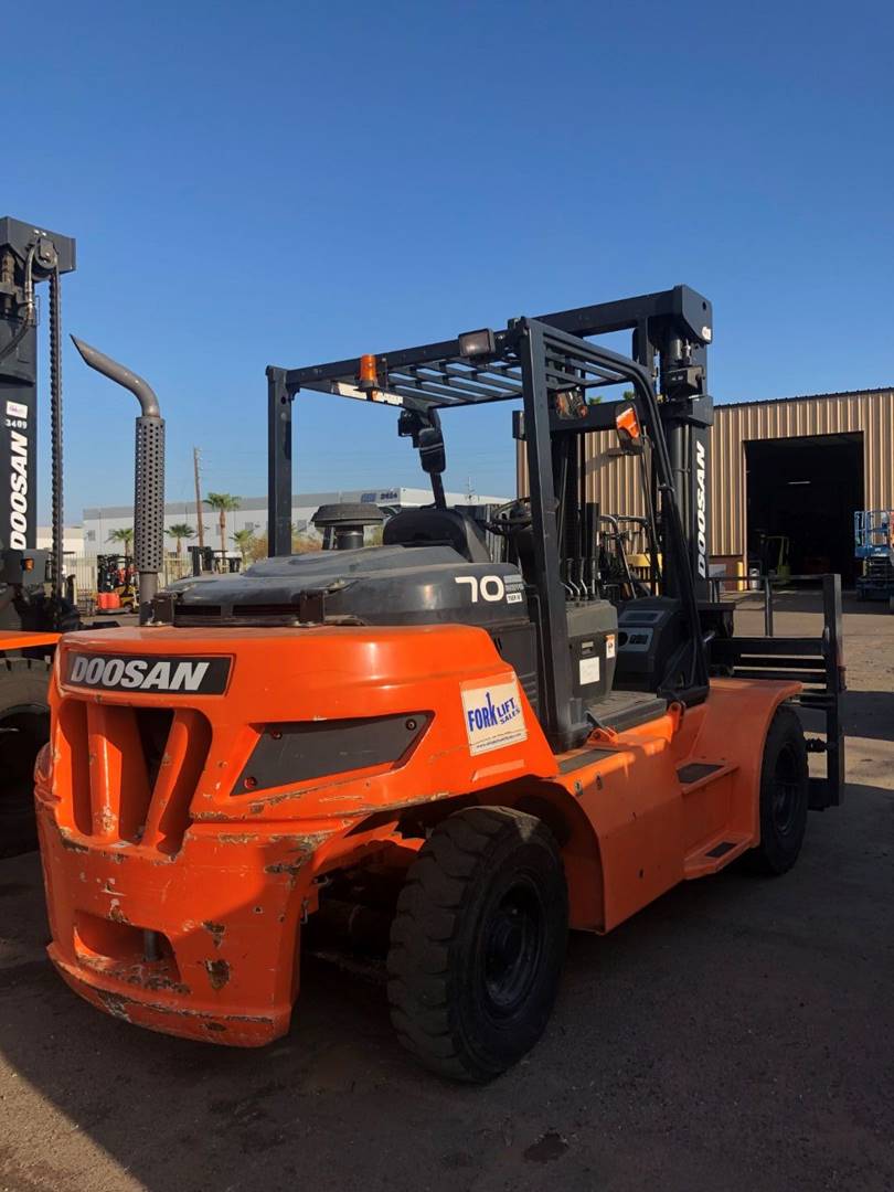 2016 Diesel Doosan D70S-7 Pneumatic Tire 4 Wheel Sit Down