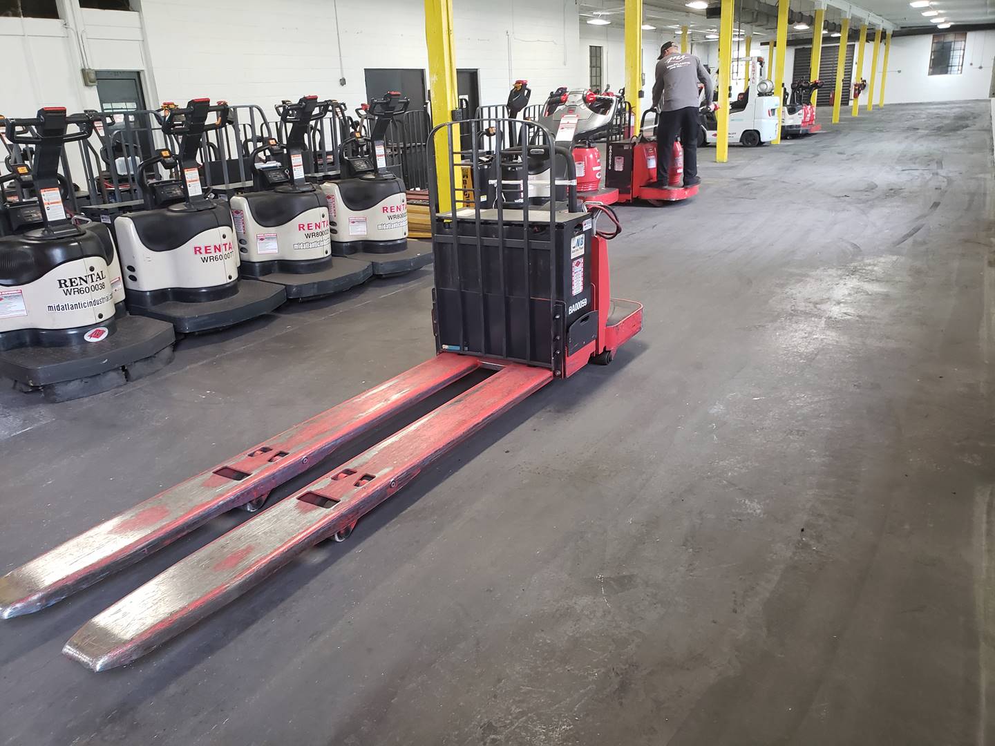 2007 Raymond 8400 Electric Walkie/Rider Pallet Jack