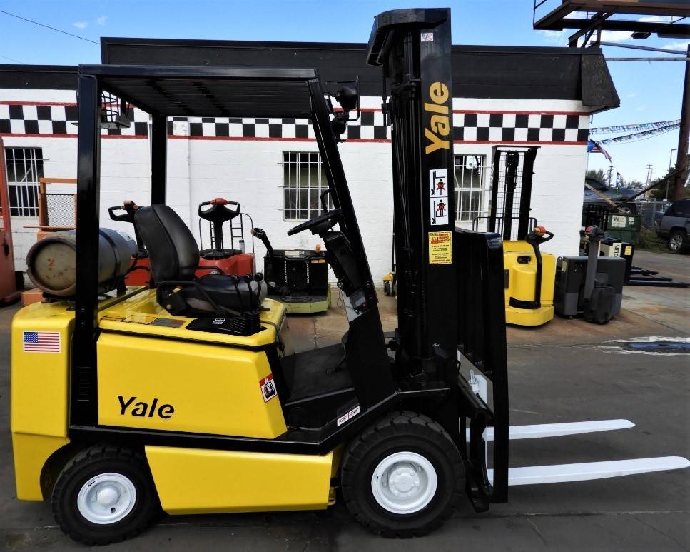 1997 LP Gas Yale GLP040 Pneumatic Tire 4 Wheel Sit Down