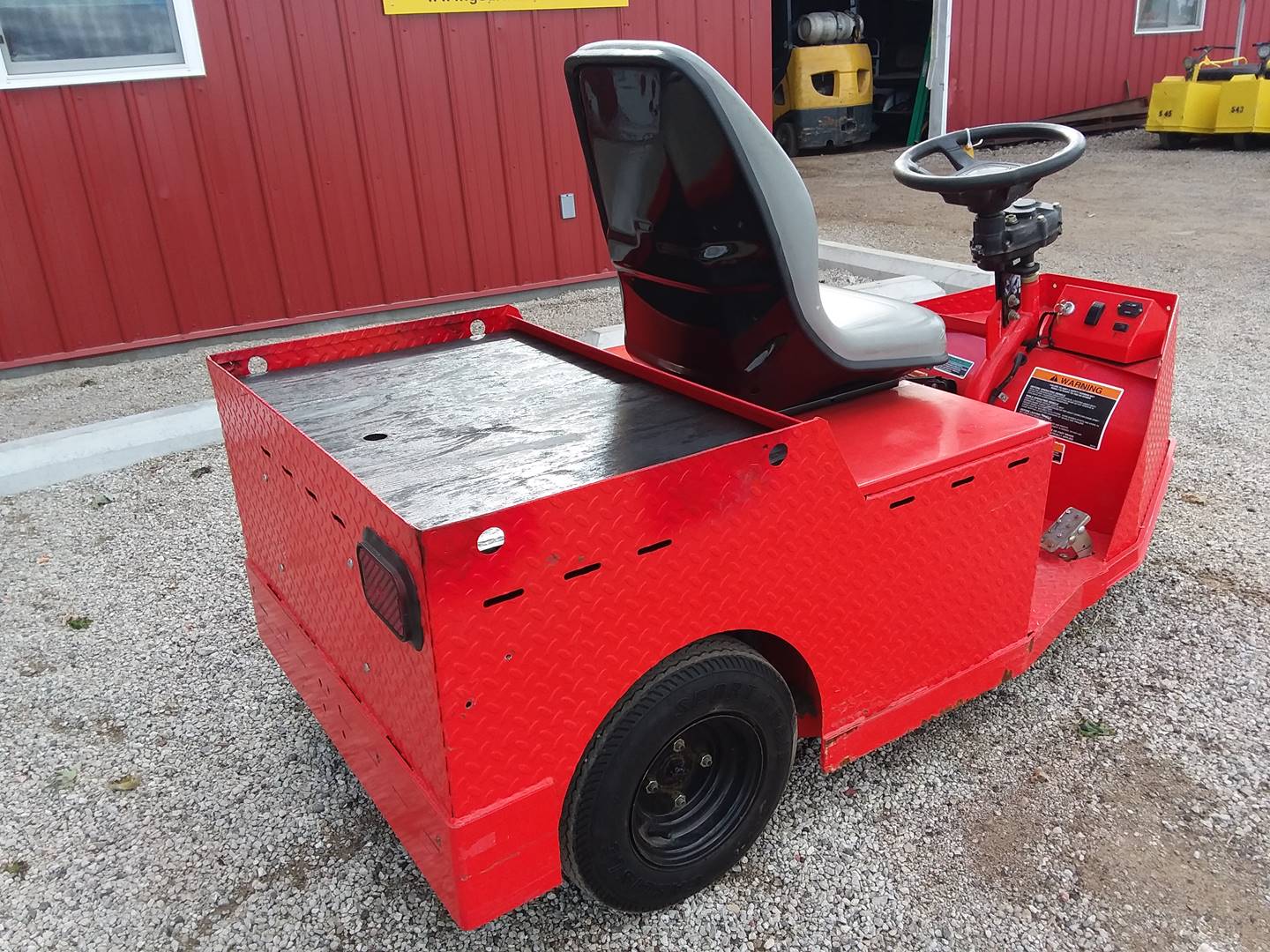 2008 Cushman Tug Personnel & Burden Carriers