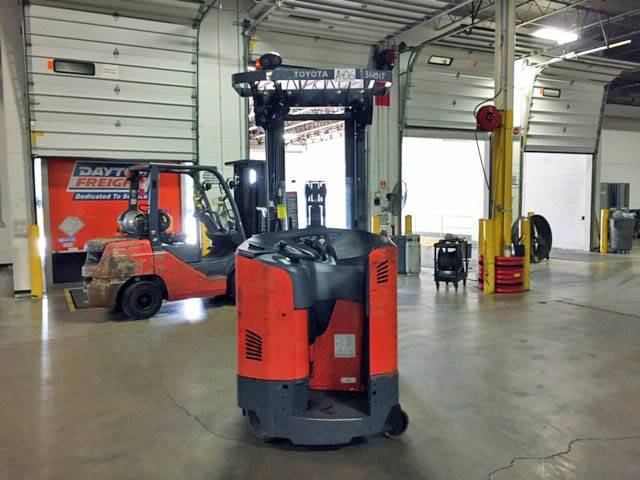 2017 Electric Toyota 9BRU18 Electric Narrow Aisle Single Reach