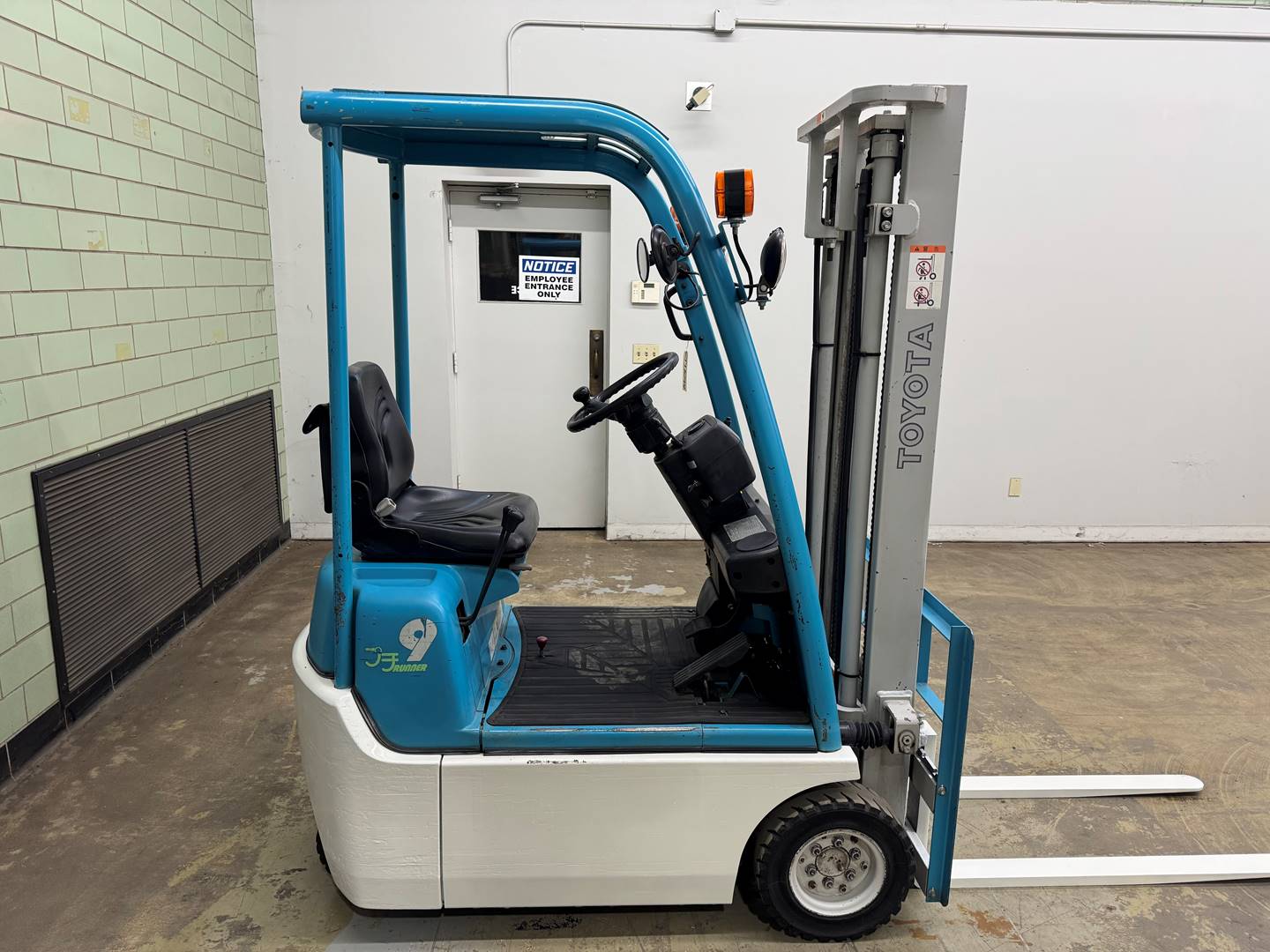 2007 Electric Toyota Electric 3 Wheel Sit Down | Eliftruck