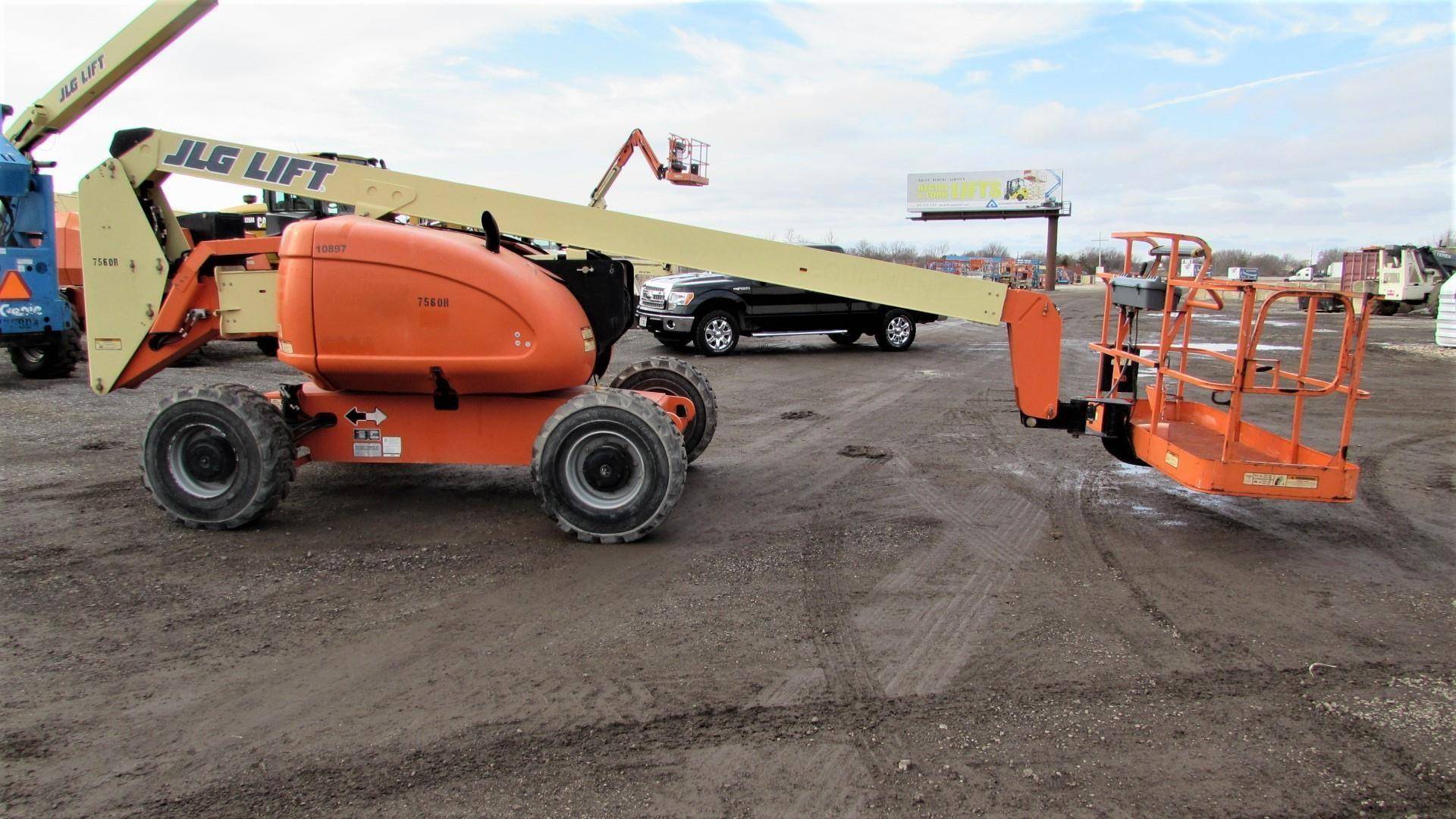 2002 Diesel JLG 600A Articulated Boom