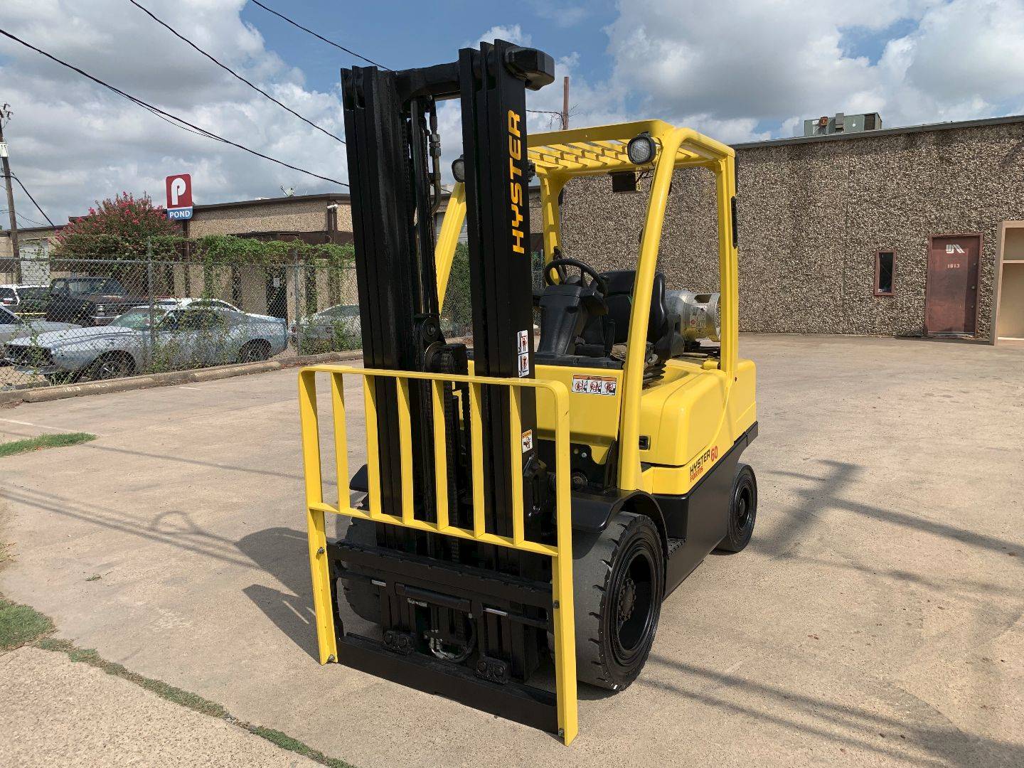 2013 LP Gas Hyster H60FT Pneumatic Tire 4 Wheel Sit Down