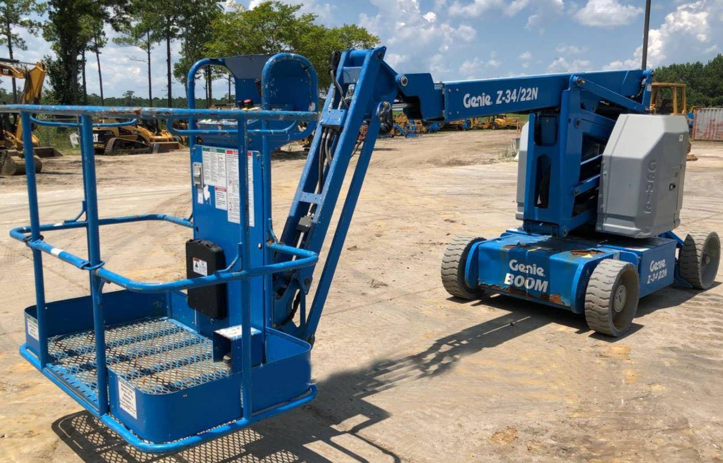 2014 Electric Genie Z34/22N Articulated Boom