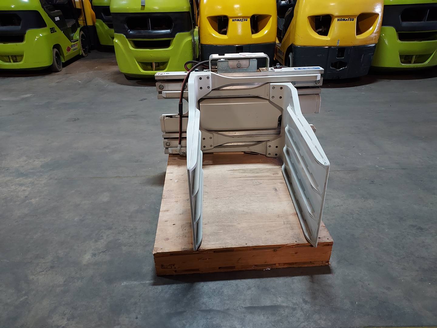 A wide selection of Cascade Forklift attachments with 2 in stock and ...