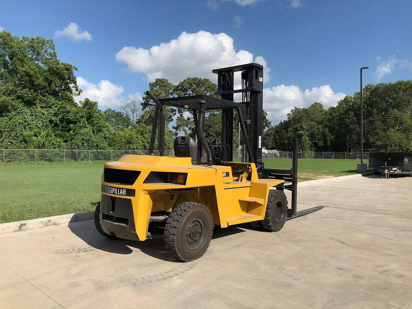 2000 Diesel Cat DP70 Pneumatic Tire 4 Wheel Sit Down