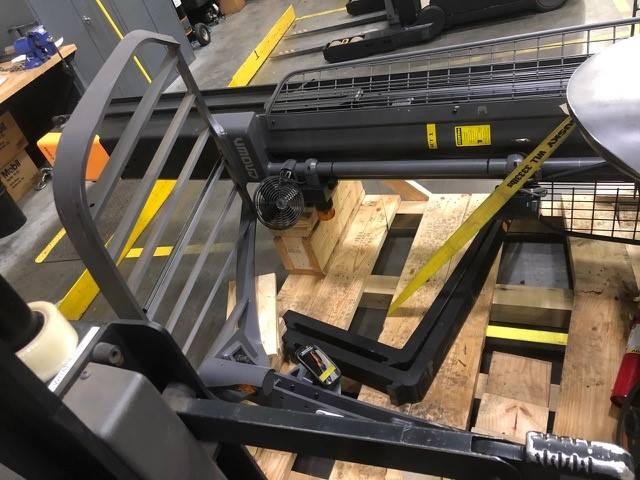 2014 Electric Crown RM6000 Electric Narrow Aisle Single Reach