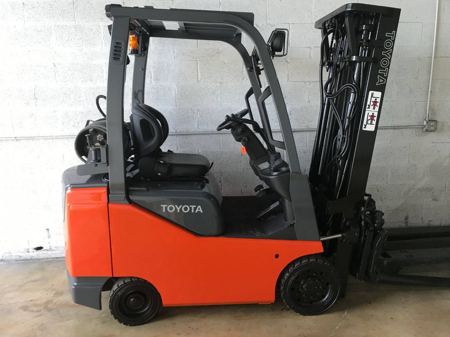 2014 LP Gas Toyota 8FGCSU20 Cushion Tire 4 Wheel Sit Down (Indoor ...