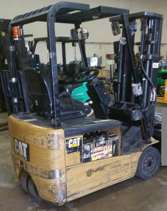 2009 Electric Cat 2ET3000 Electric 3 Wheel Sit Down
