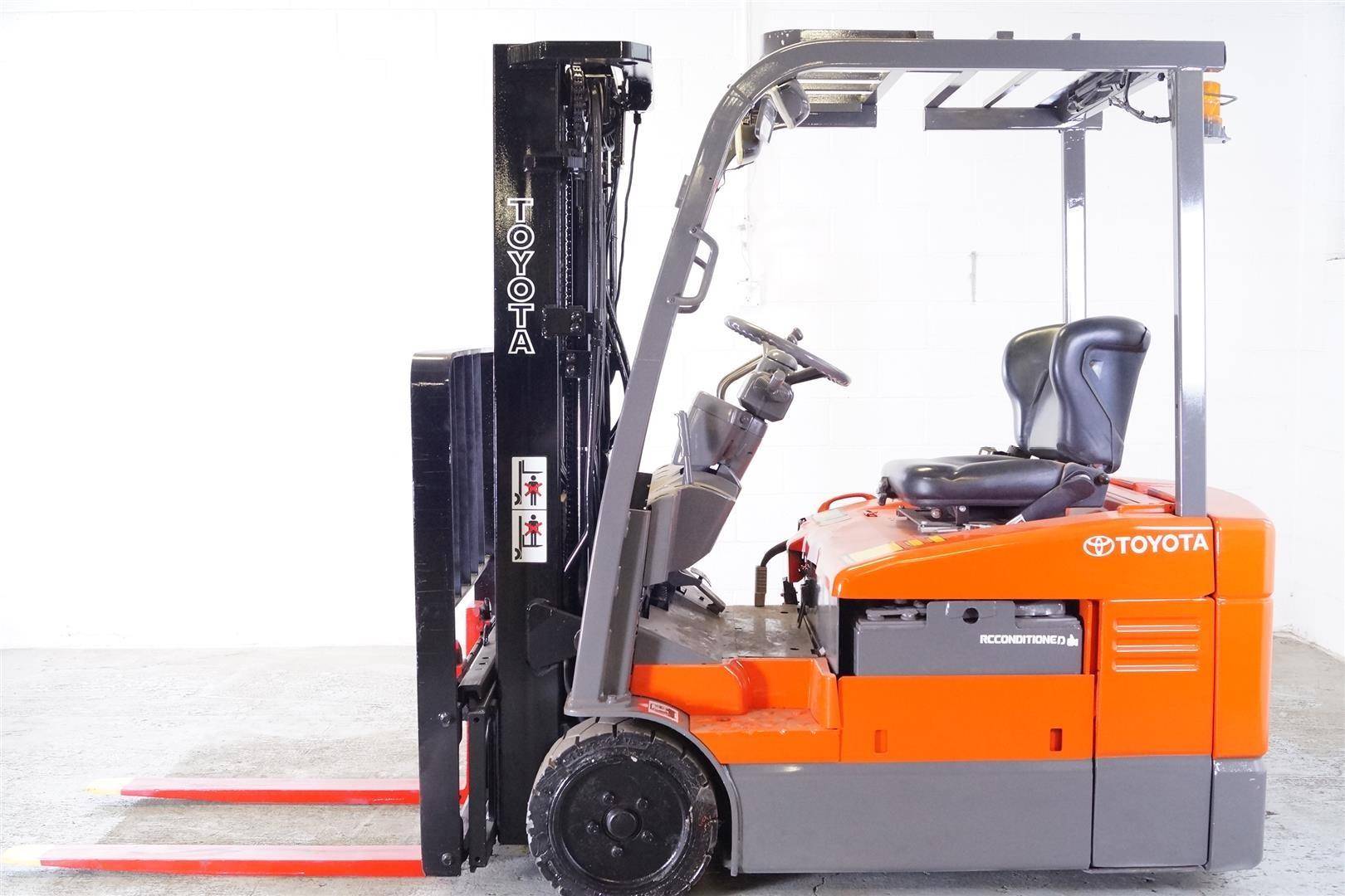 2007 Electric Toyota 7FBEU18 Electric 3 Wheel Sit Down