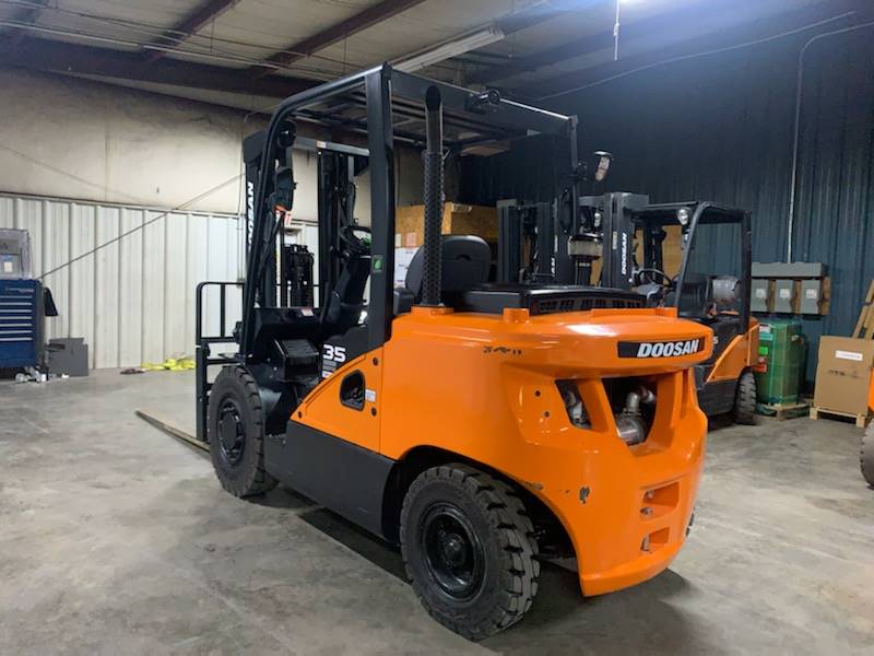 2020 Diesel Doosan D35 Pneumatic Tire 4 Wheel Sit Down