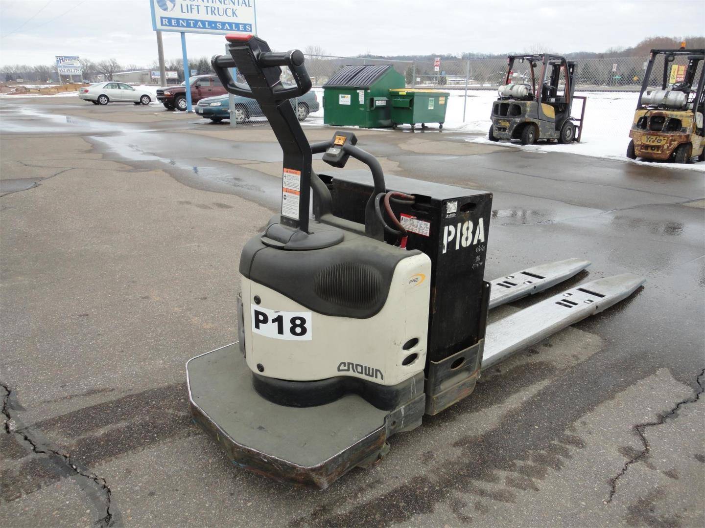 2005 Electric Crown PE4000-60 Electric Walkie/Rider Pallet Jack