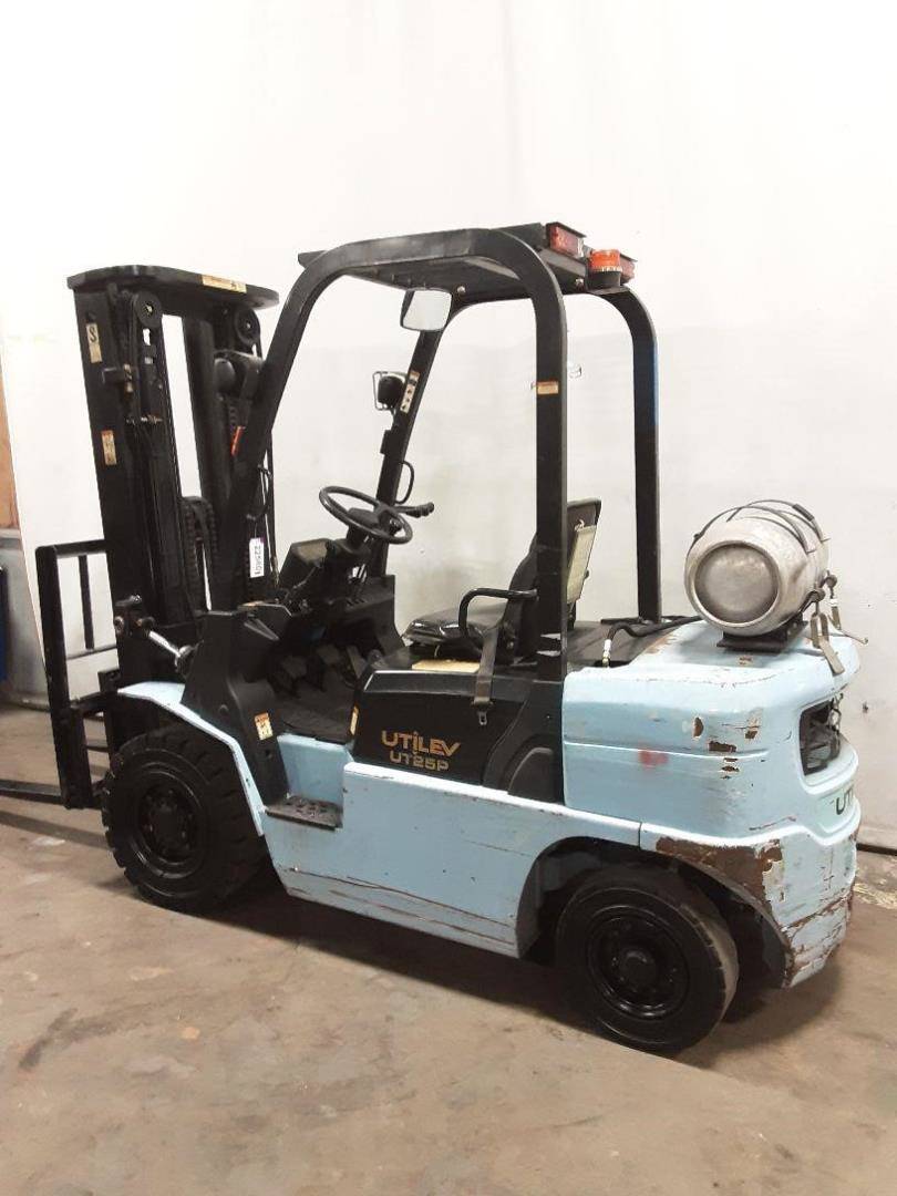 2014 UTILEV UT25P Pneumatic Tire 4 Wheel Sit Down