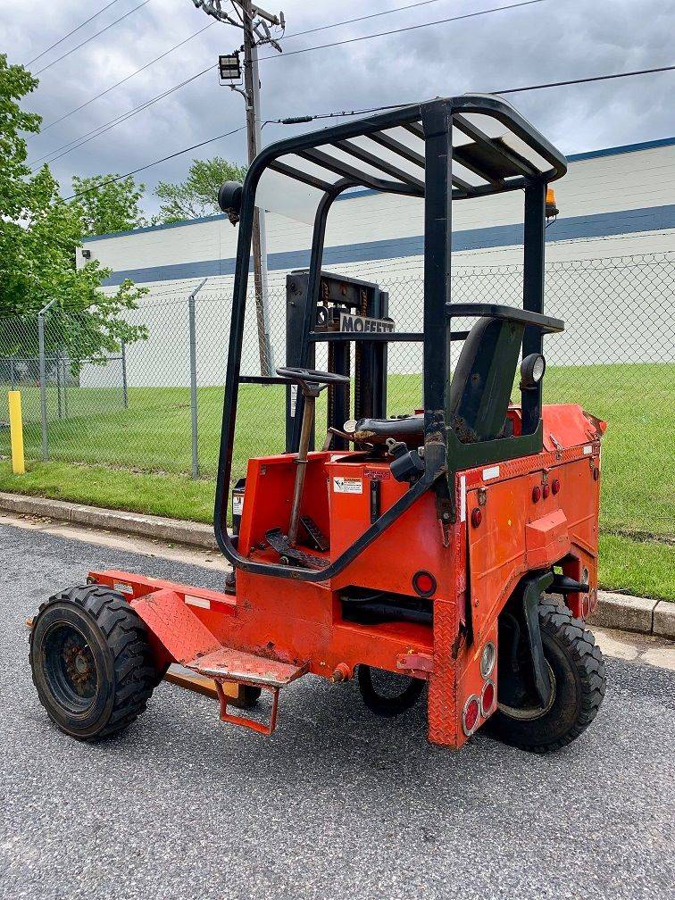 2001 Diesel Moffett M5000 Truck Mounted Forklift (Sod Loaders)
