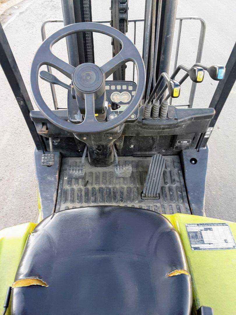 2011 LP Gas Clark C20S