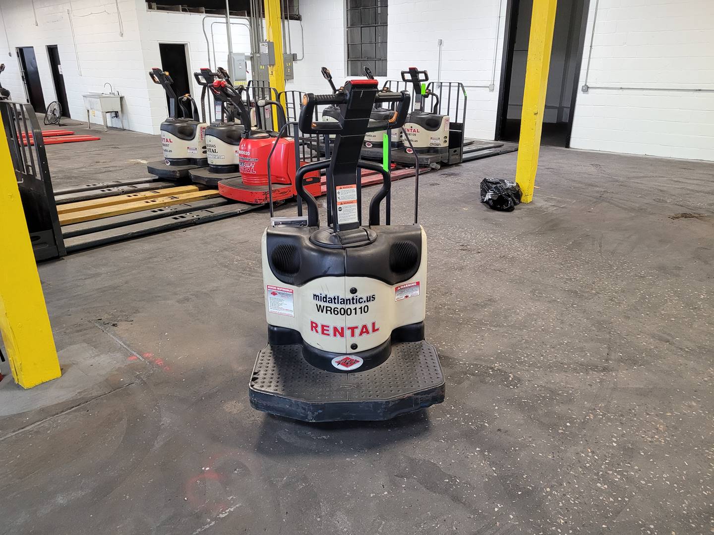 2006 Electric Crown PE4000-60 Electric Walkie/Rider Pallet Jack