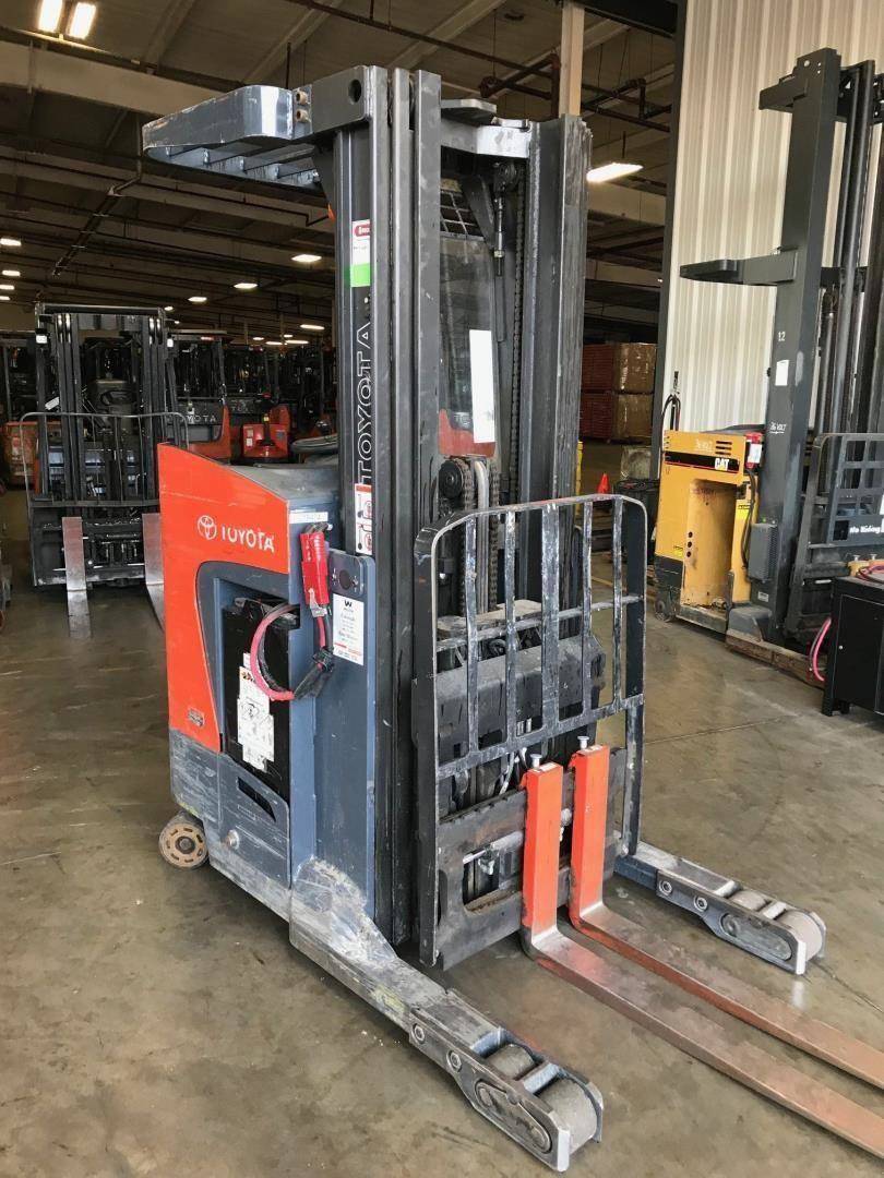 2016 Electric Toyota 8BRU18 Electric Narrow Aisle Single Reach