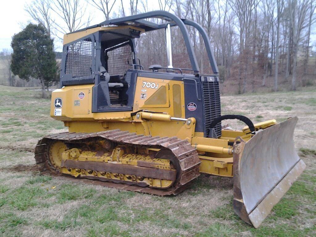 2006 John Deere 700J LGP Earth Moving and Construction