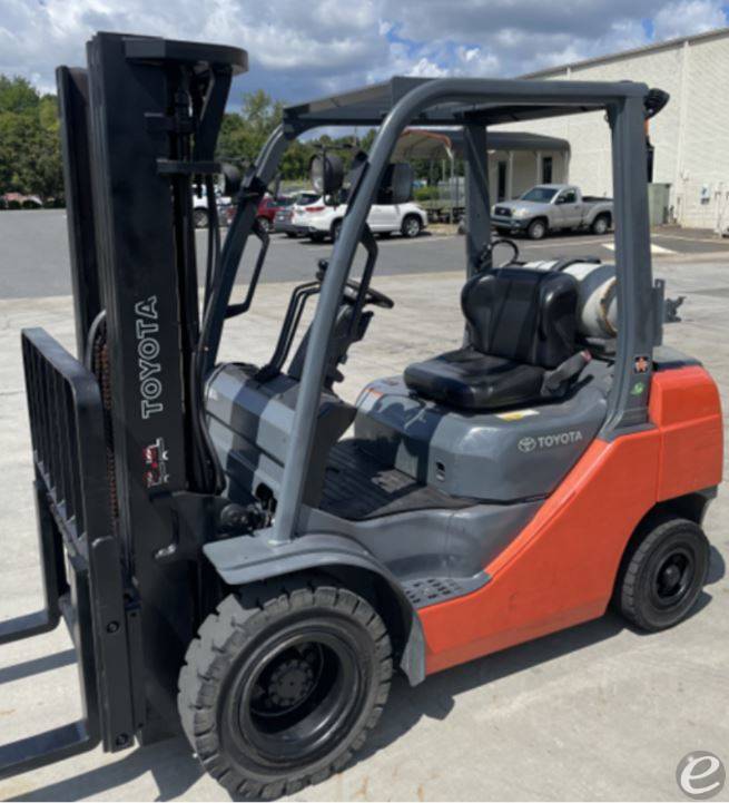 2008 LP Gas Toyota 8FGU25 Pneumatic Tire 4 Wheel Sit Down