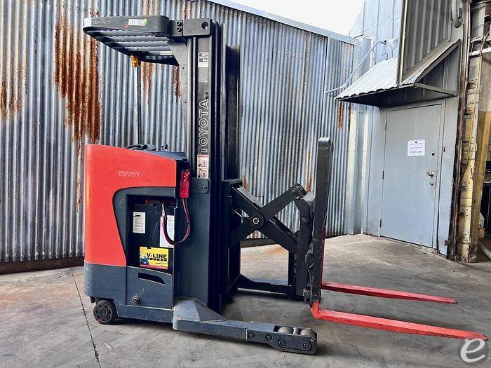 2013 Electric Toyota 8BRU18 Electric Narrow Aisle Single Reach