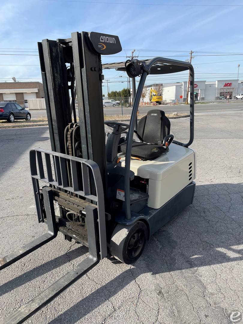 2014 Electric Crown SC5245-40 Electric 3 Wheel Sit Down