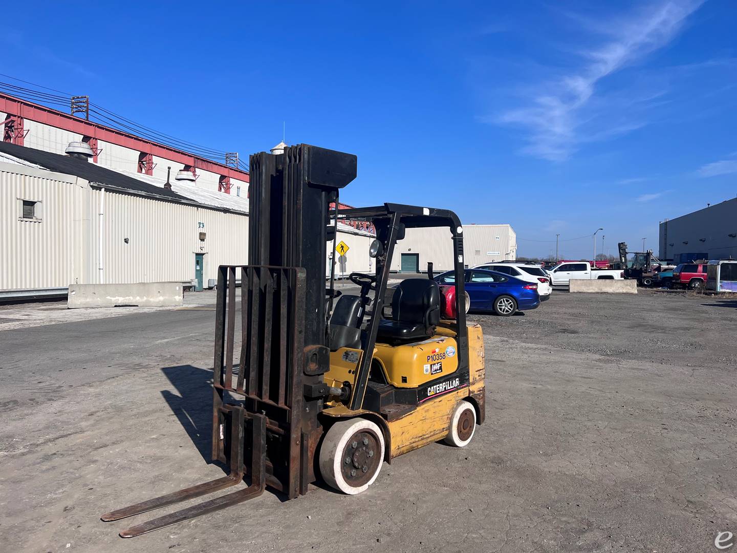 LP Gas Cat GC25K Pneumatic Tire 4 Wheel Sit Down
