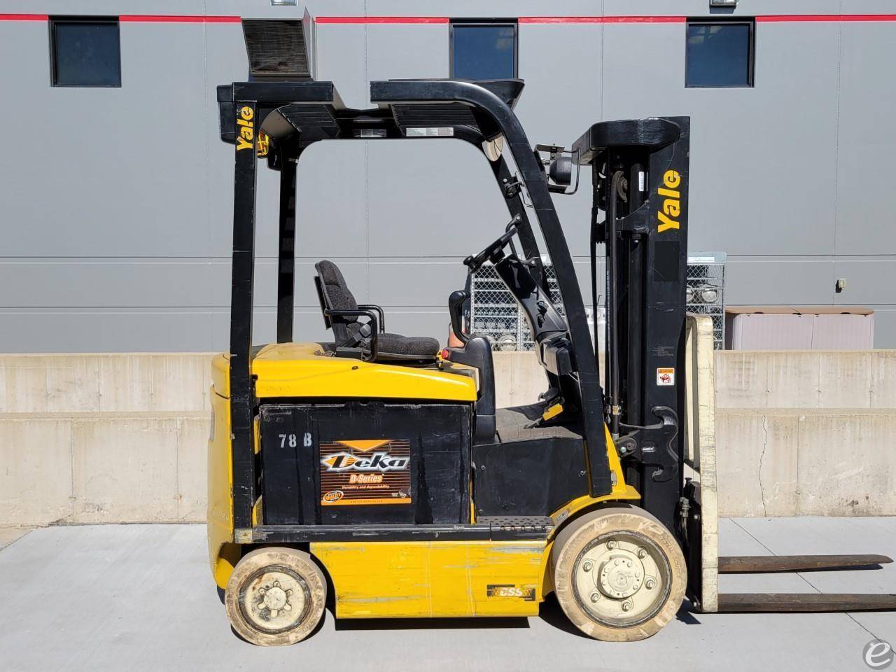 2014 Electric Yale ERC050VG Electric 4 Wheel Sit Down