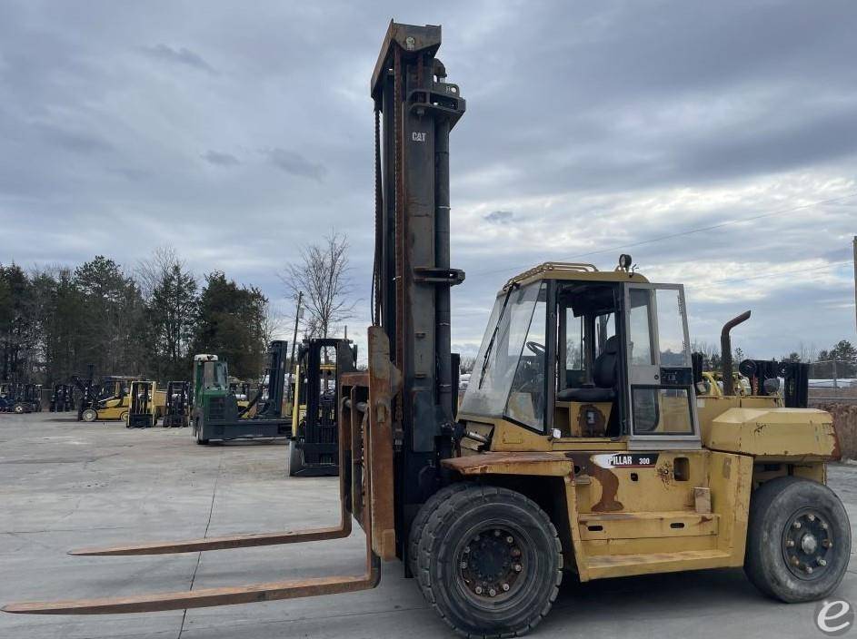 1997 Diesel Cat DP135 Pneumatic Tire 4 Wheel Sit Down