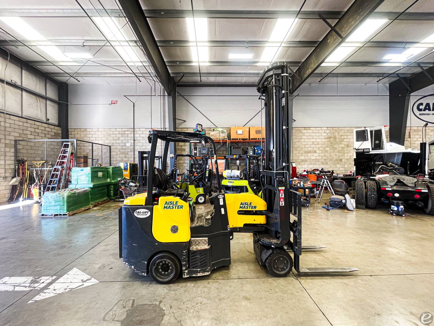 2019 Electric Aisle-Master AM33NE Articulated 4 Wheel Sitdown - Gas ...