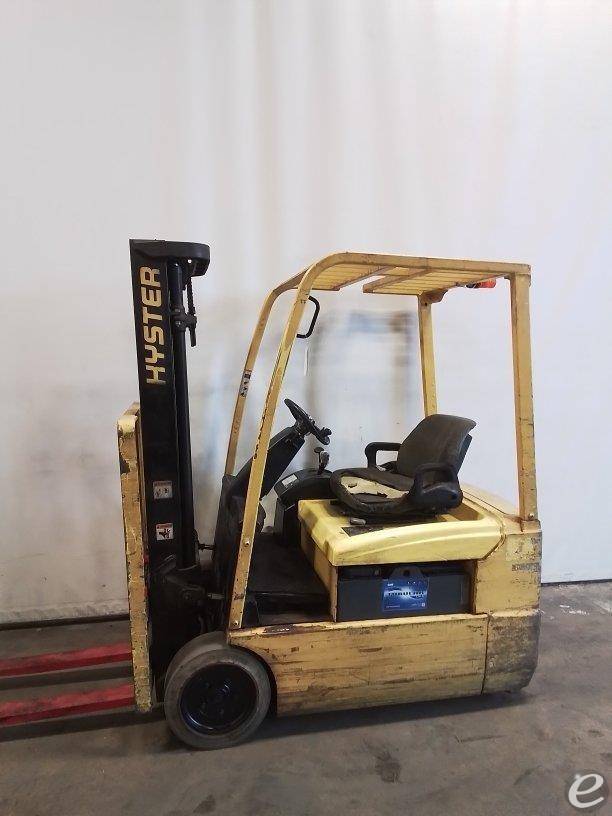 2006 Electric Hyster J40ZT Electric 3 Wheel Sit Down