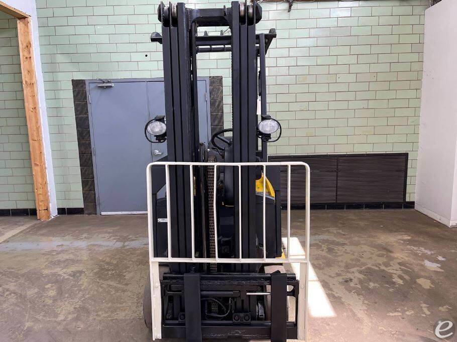 2006 Electric Yale ERP040 Electric 3 Wheel Sit Down