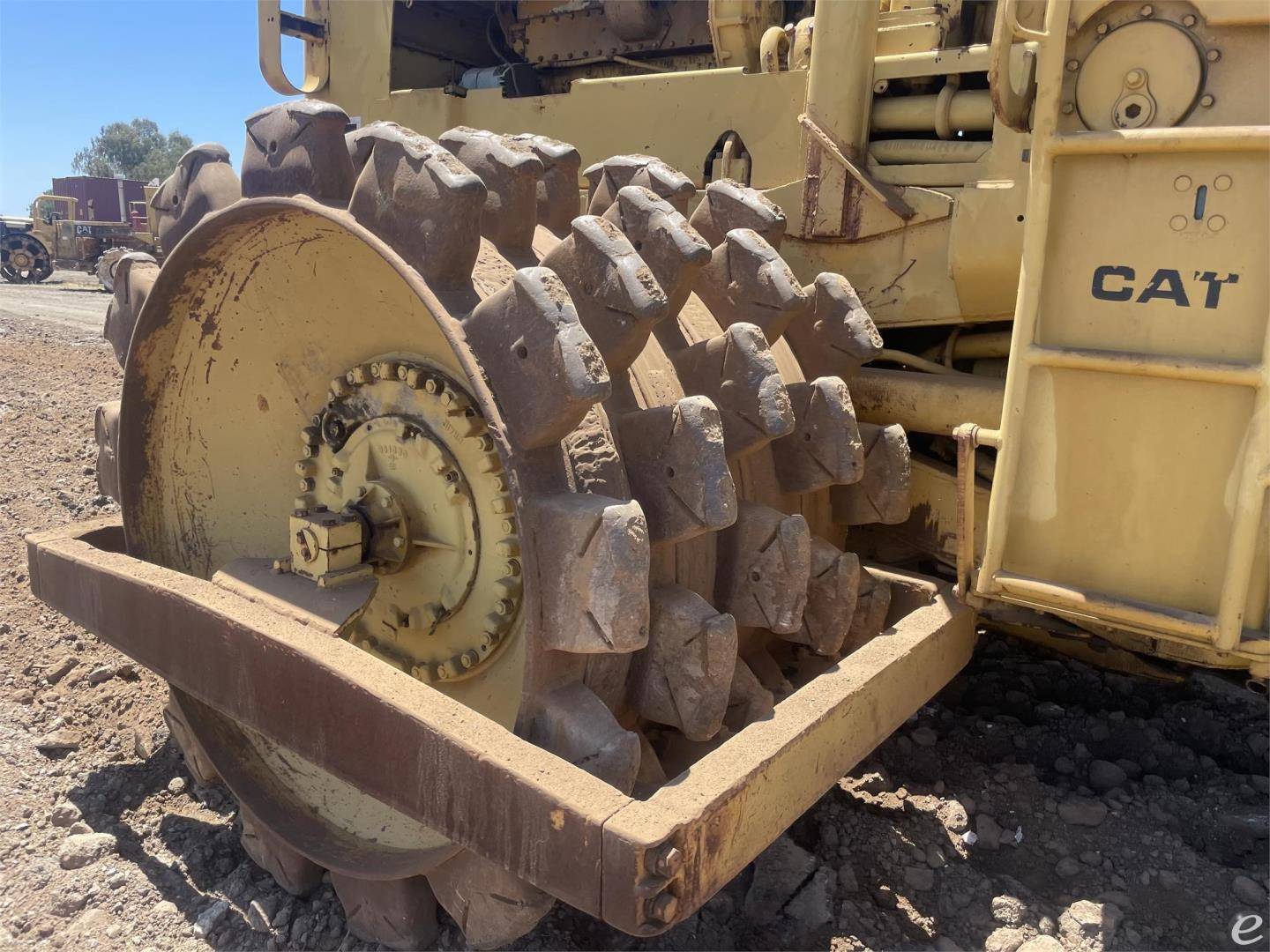 Cat 825B Earth Moving and Construction