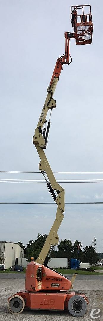 2001 DC Power JLG E400AJP-N Articulated Boom
