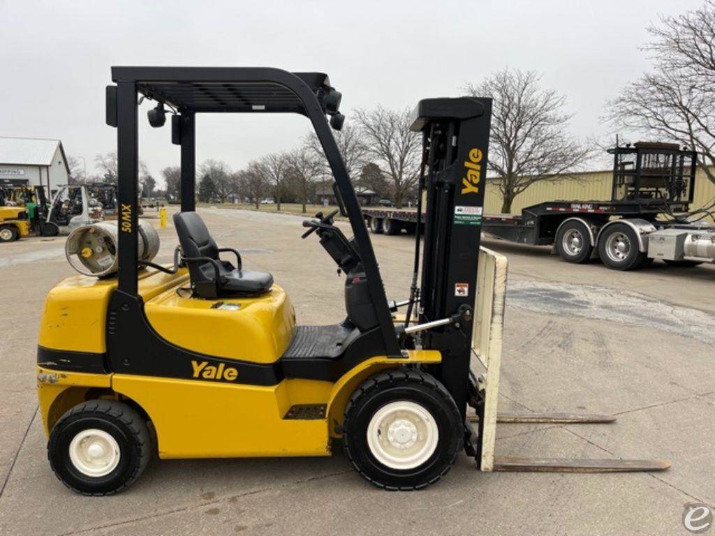 2016 LP Gas Yale GLP050MX Pneumatic Tire 4 Wheel Sit Down