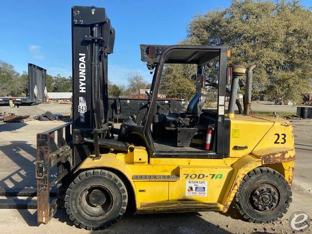 Diesel Hyundai 70D-7A Pneumatic Tire 4 Wheel Sit Down