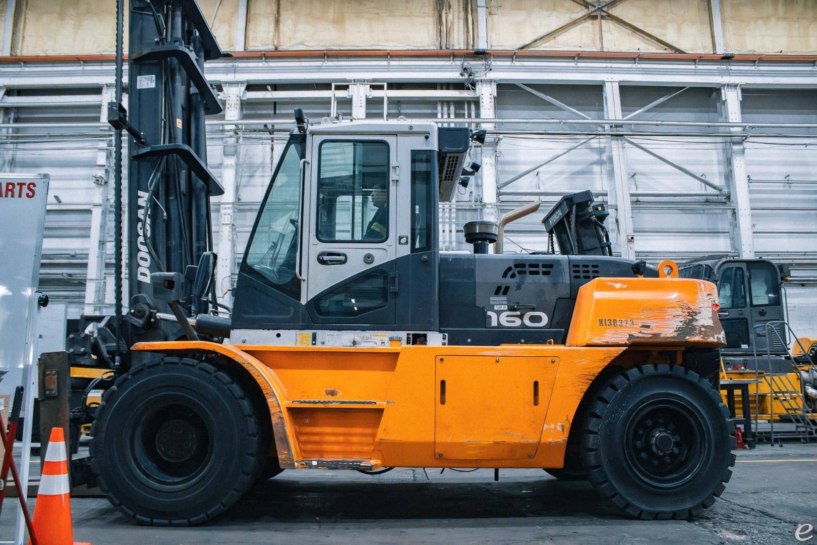 2021 Diesel Doosan Pneumatic Tire 4 Wheel Sit Down | Eliftruck