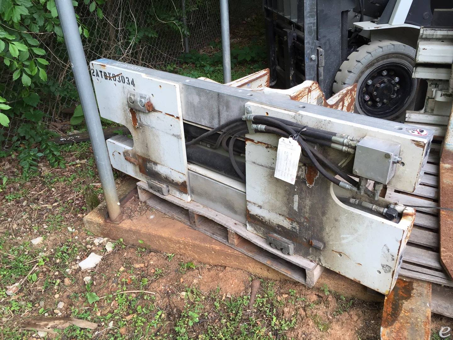 2009 Cascade Pulp & Waste Paper Bale Clamp | Eliftruck