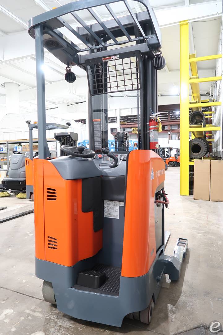 2014 Electric Toyota Reach Trucks 8BRU18 - 123Forklift