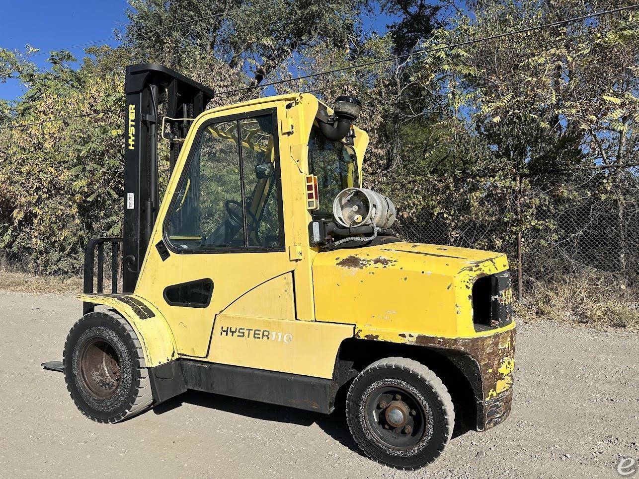 LP Gas Hyster Sit Down Rider H110XM - 123Forklift