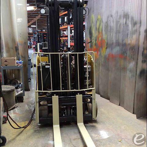 2012 Electric Yale Electric Stand Up End Control (Docker) | Eliftruck