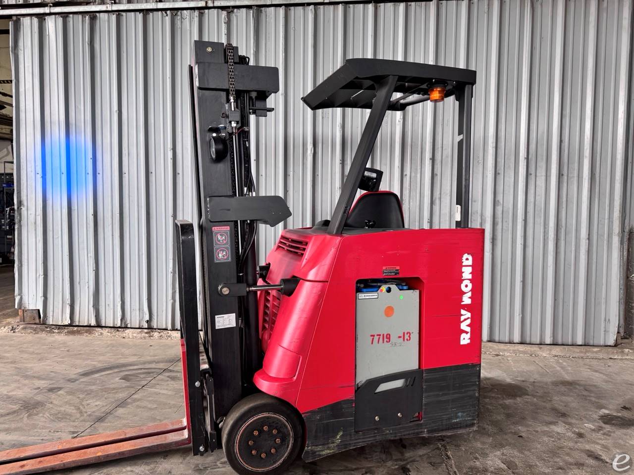 2013 Electric Raymond Sit Down Rider 415-C35TT - 123Forklift