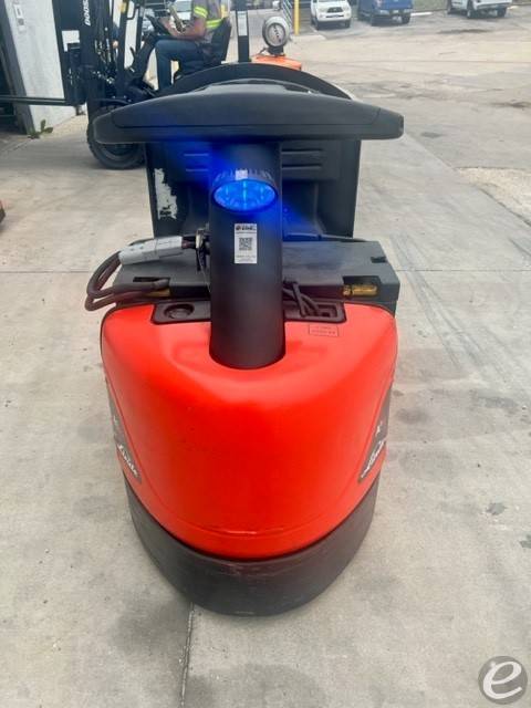 2015 Electric Linde ETR45 Tow Tractor