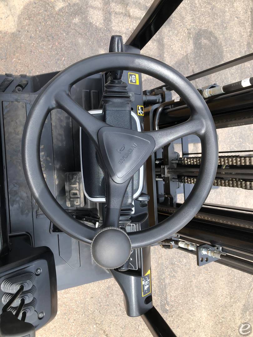 2022 Electric Hyundai 25BC-9 Pneumatic Tire 4 Wheel Sit Down
