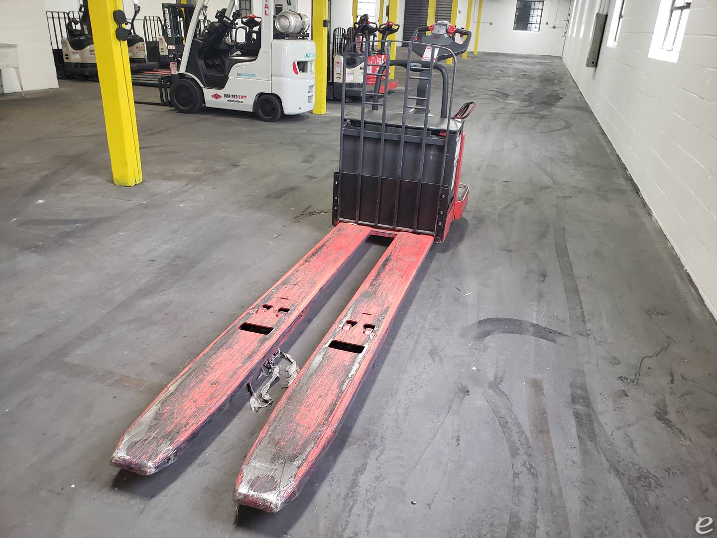 2008 Electric Raymond Electric Walkie/Rider Pallet Jack | Eliftruck