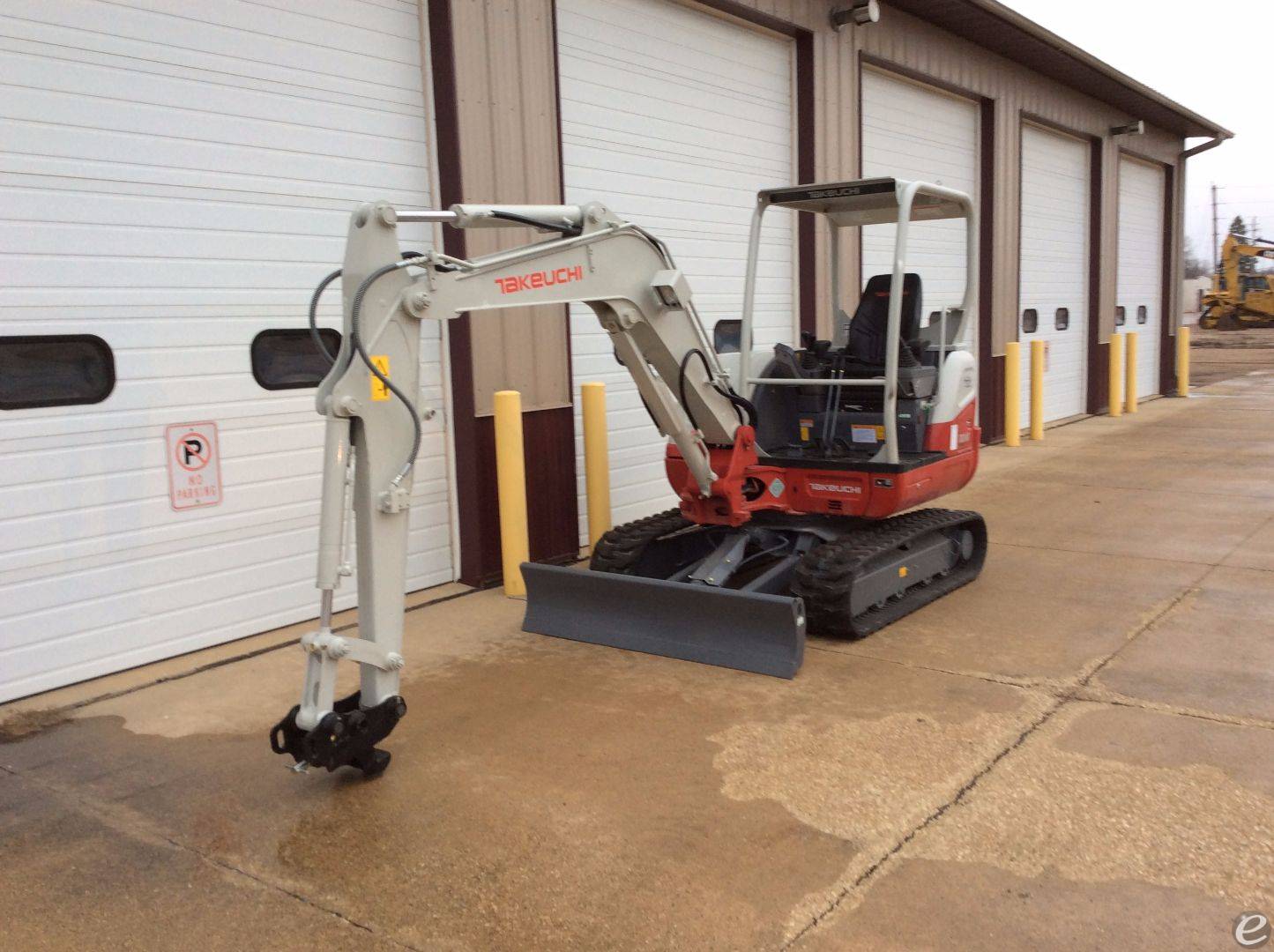 2017 Takeuchi Earth Moving and Construction | Eliftruck